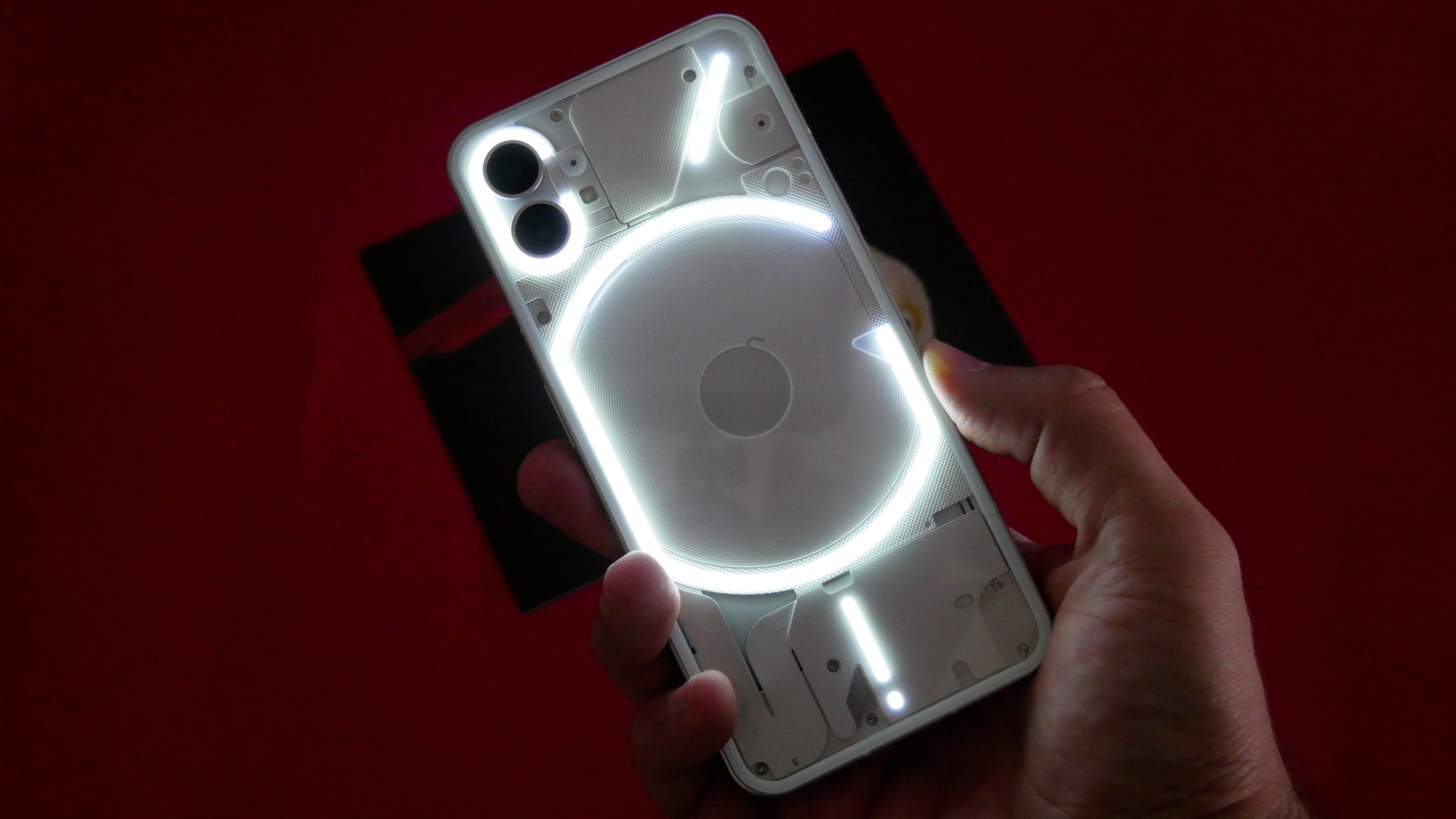 Nothing Phone: tutto quello che c'è da sapere – Enkey Magazine